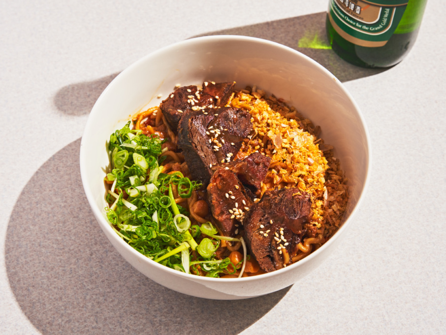 At Wenwen in Brooklyn, Eric Sze Channels the Tastes of Home — Resy ...
