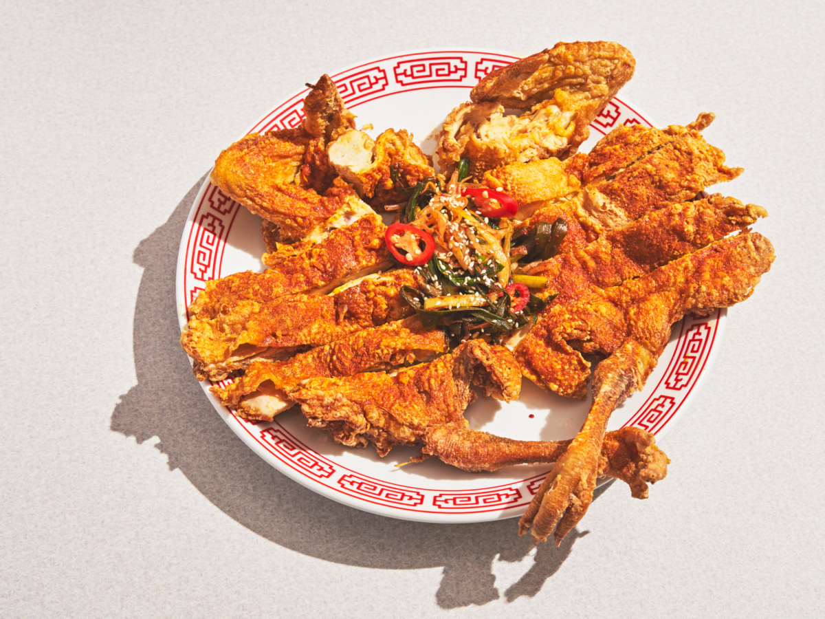 At Wenwen in Brooklyn, Eric Sze Channels the Tastes of Home — Resy ...