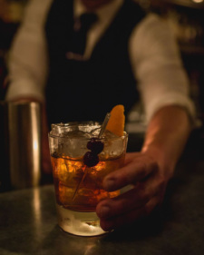 How to Get a Reservation at Bavette's in Chicago