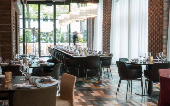 Meet Chicago's Master of Restaurant Design