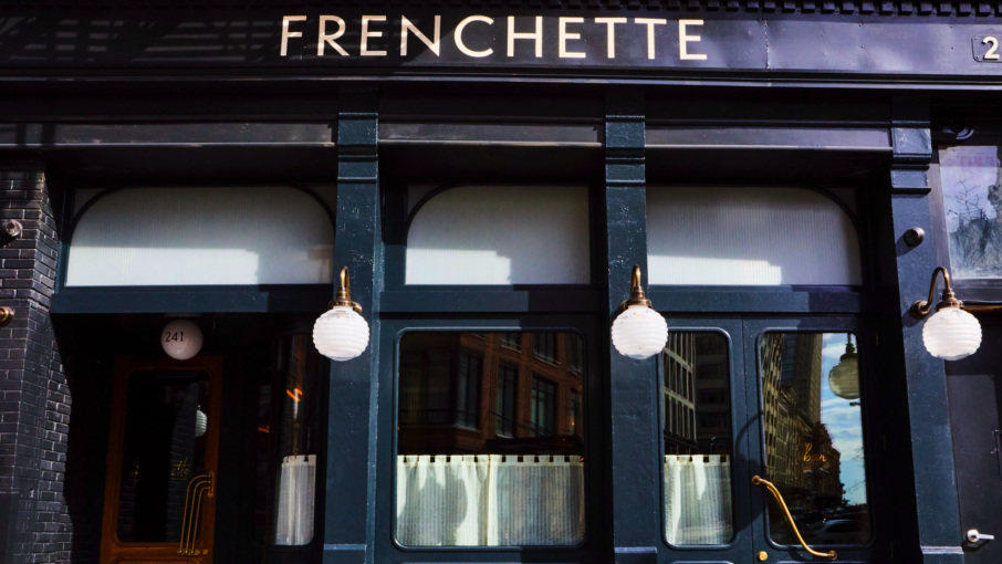 How to Get Into Tiffany & Co.'s Blue Box Café by Daniel Boulud — Resy ...