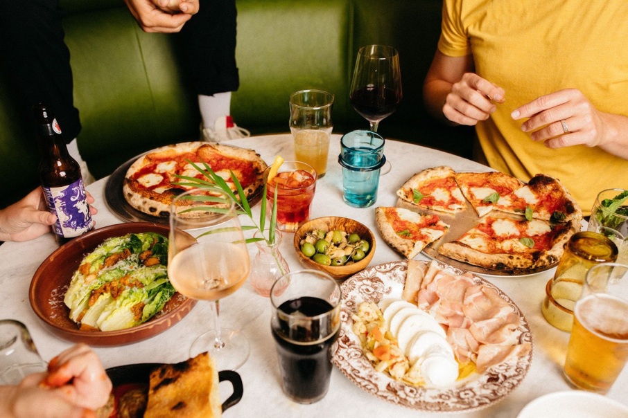 Frannie & The Fox Is Downtown Charleston's New Hotspot