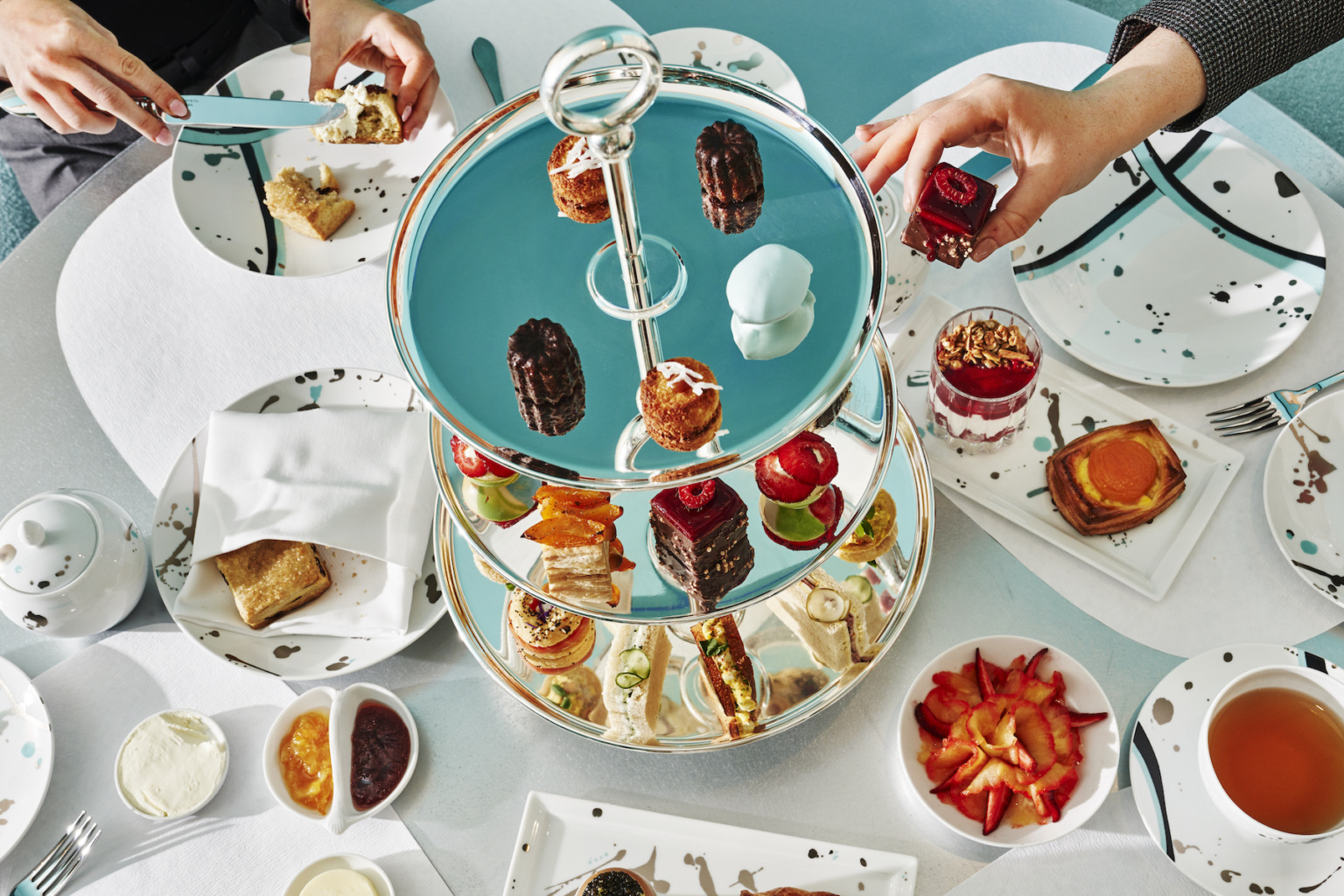 How to Get Into Tiffany & Co.'s Blue Box Café by Daniel Boulud — Resy ...