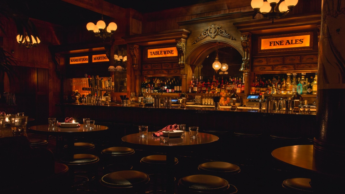 How to Get a Reservation at Trivoli Tavern in Chicago
