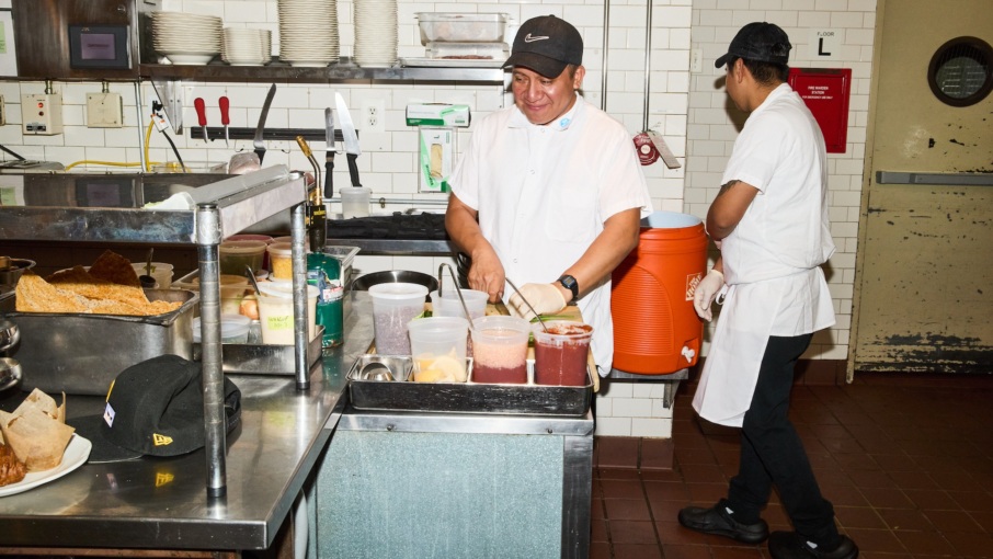 Resy’s POS Integration with Square Is Now Live — Resy | Right This Way