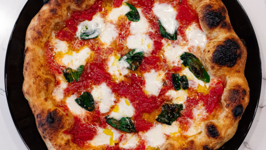 How to Get Into Pint-Sized Pizza Superstar Pizzeria Sei — Resy | Right ...